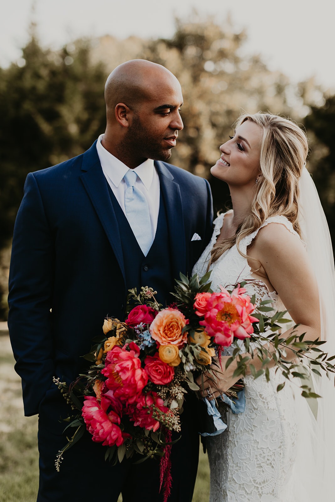 Wedding Wednesday with Flower Provisions | Floral Design | samikathryn.com