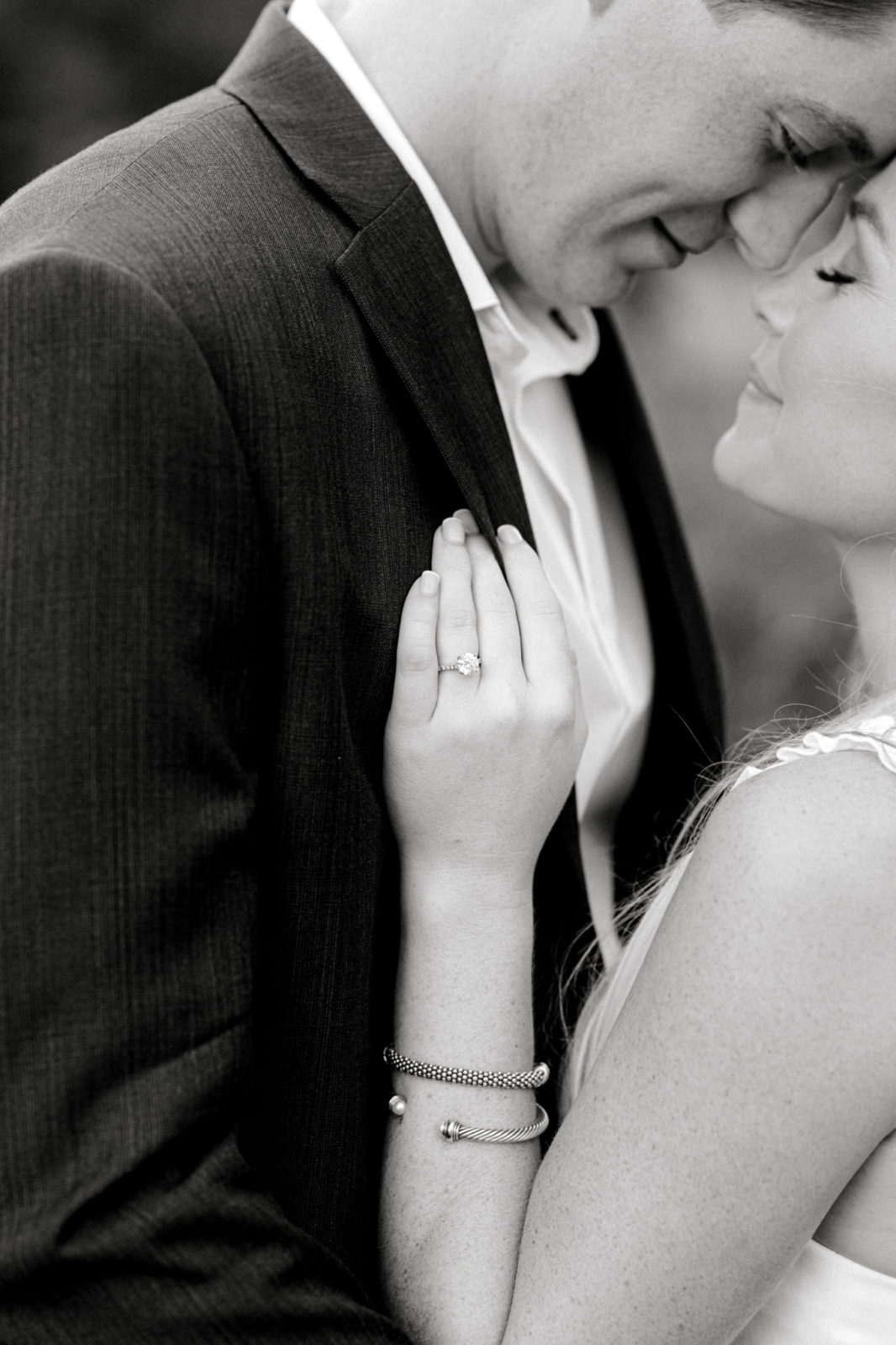 Madison & Michael’s Engagement Session at Lakeside Park & the Dallas ...