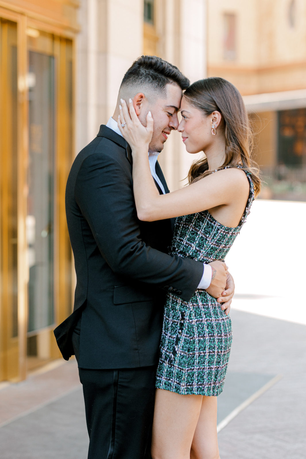 Daniela & Xavier’s Downtown Engagement Session | Dallas Wedding Photographer | samikathryn.com